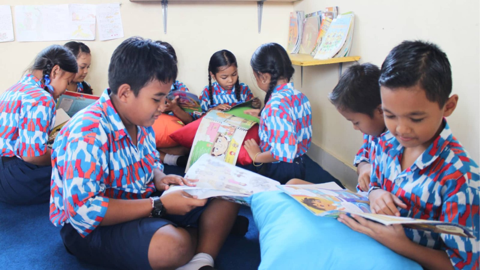 Tingkat Literasi Membaca di Indonesia Rendah? Ini Fakta dan Solusinya! - TangerangHitz